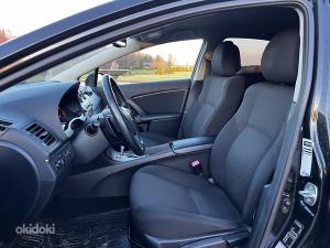 Black Toyota Avensis 2010 in Tallinn, with an engine capacity of 2.20 L and mileage of 189 thousand km for 6500 €, photo 12 on AUTOMOTO.COM.LV