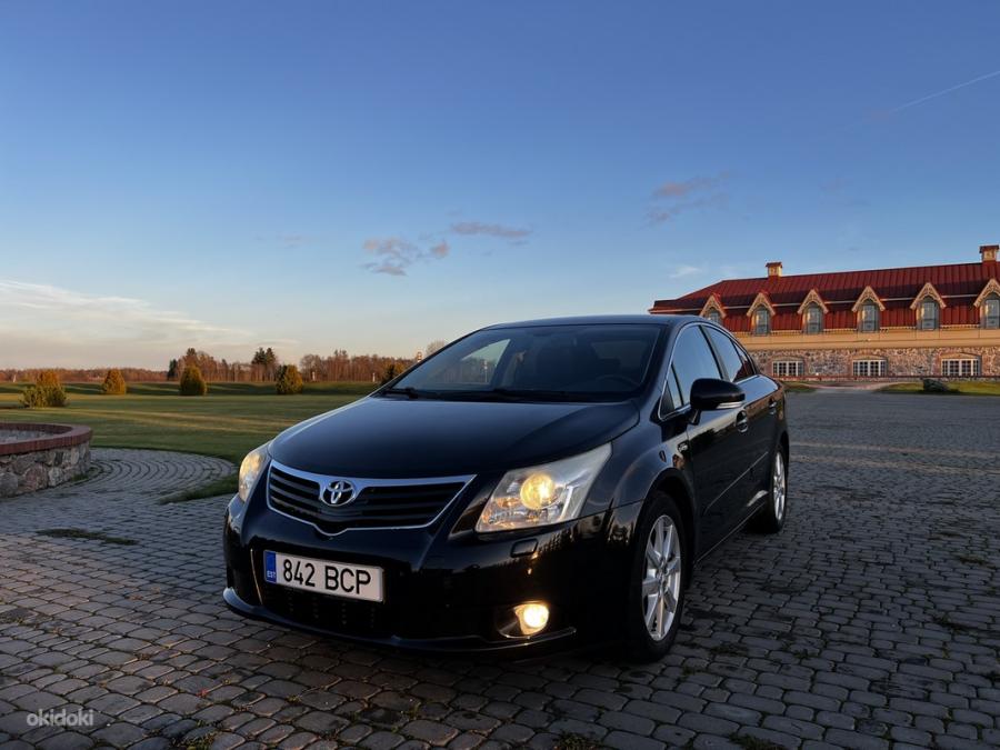 Black Toyota Avensis 2010 in Tallinn, with an engine capacity of 2.20 L and mileage of 189 thousand km for 6500 €, photo 15 on AUTOMOTO.COM.LV