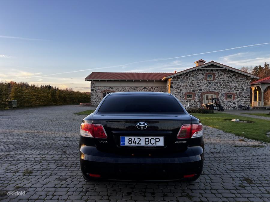 Black Toyota Avensis 2010 in Tallinn, with an engine capacity of 2.20 L and mileage of 189 thousand km for 6500 €, photo 22 on AUTOMOTO.COM.LV
