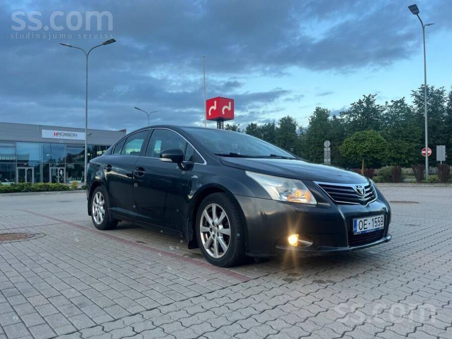 Черный Тойота Авенсис 2010 в Рига, объемом двигателя 2.20 л и пробегом 0 тыс. км за 4500 €, фото 1 на AUTOMOTO.COM.LV