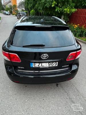 Melns Toyota Avensis 2010 Viļņa, ar dzinēja tilpumu 2.00 L un nobraukumu 221 tūkst. km par 6500 €, foto 7 vietnē AUTOMOTO.COM.LV