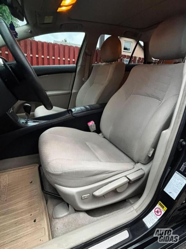 Melns Toyota Avensis 2010 Viļņa, ar dzinēja tilpumu 2.00 L un nobraukumu 221 tūkst. km par 6500 €, foto 10 vietnē AUTOMOTO.COM.LV