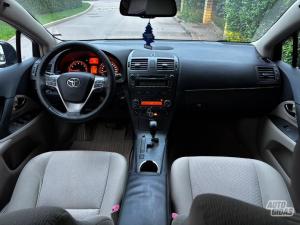 Melns Toyota Avensis 2010 Viļņa, ar dzinēja tilpumu 2.00 L un nobraukumu 221 tūkst. km par 6500 €, foto 14 vietnē AUTOMOTO.COM.LV
