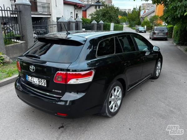 Черный Тойота Авенсис 2010 в Вильнюс, объемом двигателя 2.00 л и пробегом 221 тыс. км за 6500 €, фото 7 на AUTOMOTO.COM.LV