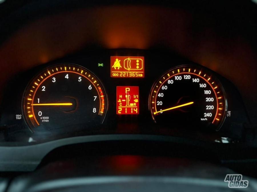 Melns Toyota Avensis 2010 Viļņa, ar dzinēja tilpumu 2.00 L un nobraukumu 221 tūkst. km par 6500 €, foto 15 vietnē AUTOMOTO.COM.LV