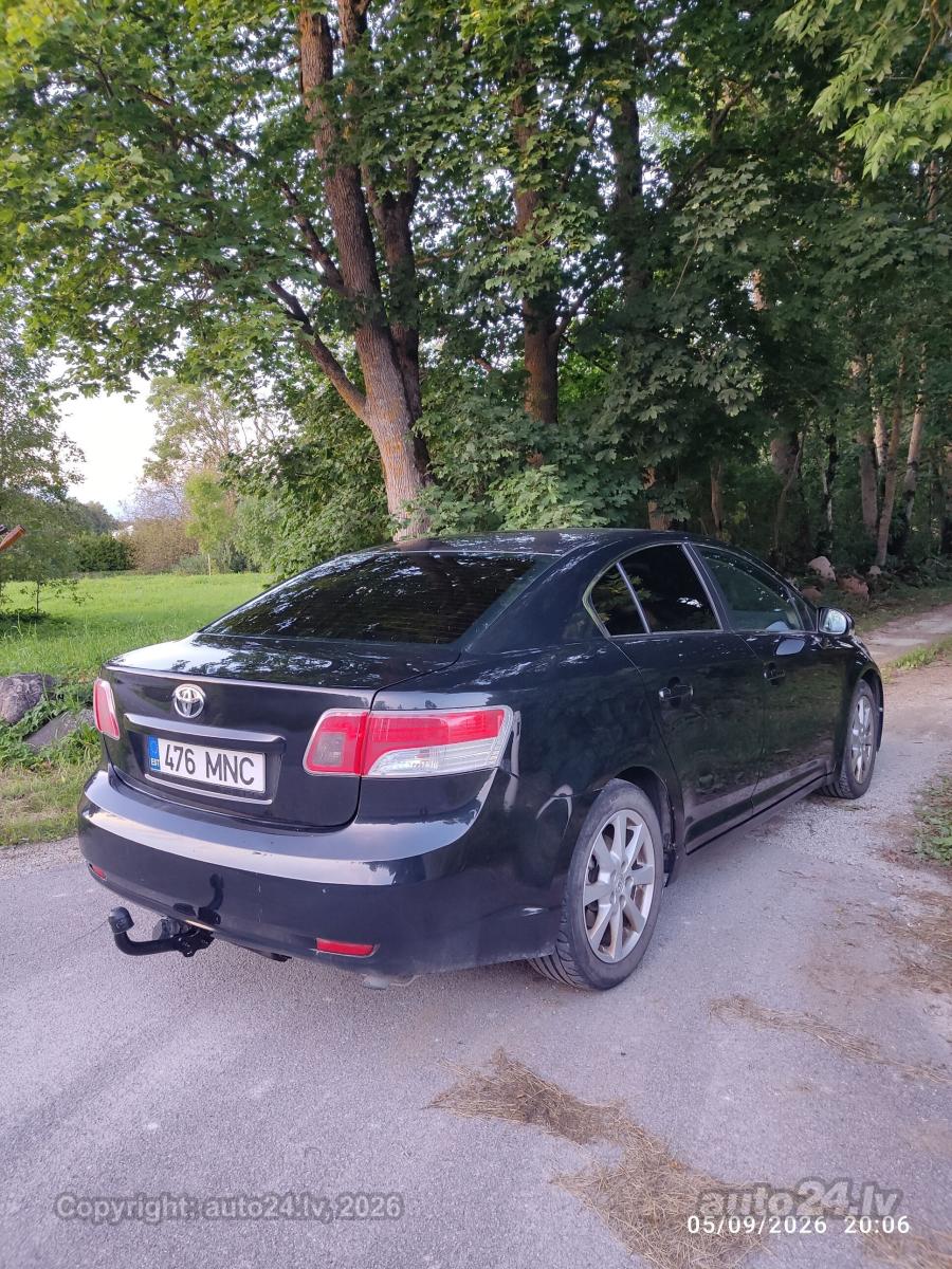 Melns Toyota Avensis 2010 Tallina, ar dzinēja tilpumu 1.80 L un nobraukumu 308 tūkst. km par 4000 €, foto 3 vietnē AUTOMOTO.COM.LV