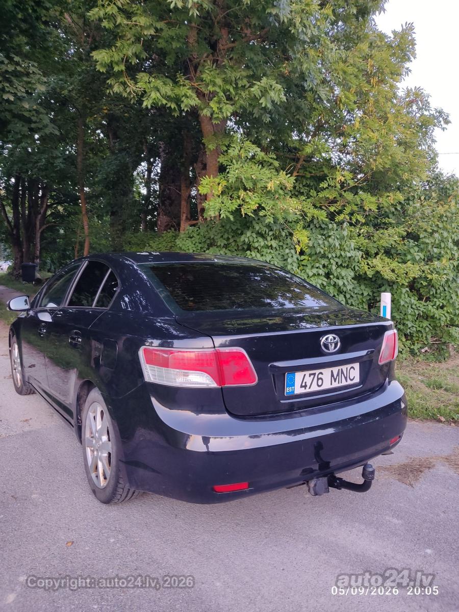 Melns Toyota Avensis 2010 Tallina, ar dzinēja tilpumu 1.80 L un nobraukumu 308 tūkst. km par 4000 €, foto 4 vietnē AUTOMOTO.COM.LV