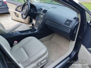 Melns Toyota Avensis 2010 Tallina, ar dzinēja tilpumu 1.80 L un nobraukumu 308 tūkst. km par 4000 €, foto 9 vietnē AUTOMOTO.COM.LV
