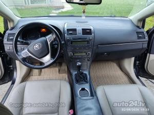 Melns Toyota Avensis 2010 Tallina, ar dzinēja tilpumu 1.80 L un nobraukumu 308 tūkst. km par 4000 €, foto 13 vietnē AUTOMOTO.COM.LV