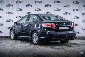 Black Toyota Avensis 2011 in Kaunas, with an engine capacity of 1.60 L and mileage of 446 thousand km for 3890 €, photo 4 on AUTOMOTO.COM.LV
