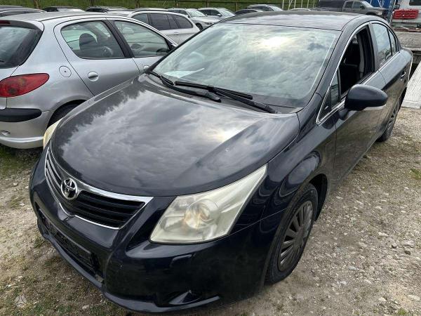 Черный Тойота Авенсис 2011 в Вильнюс, объемом двигателя 1.60 л и пробегом 455 тыс. км за 1500 €, фото 3 на AUTOMOTO.COM.LV
