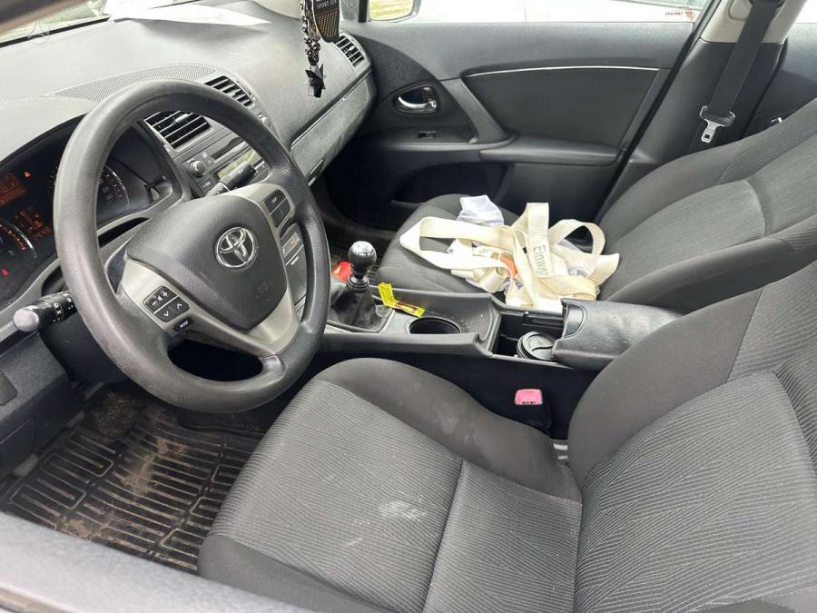 Melns Toyota Avensis 2011 Viļņa, ar dzinēja tilpumu 1.60 L un nobraukumu 455 tūkst. km par 1500 €, foto 8 vietnē AUTOMOTO.COM.LV