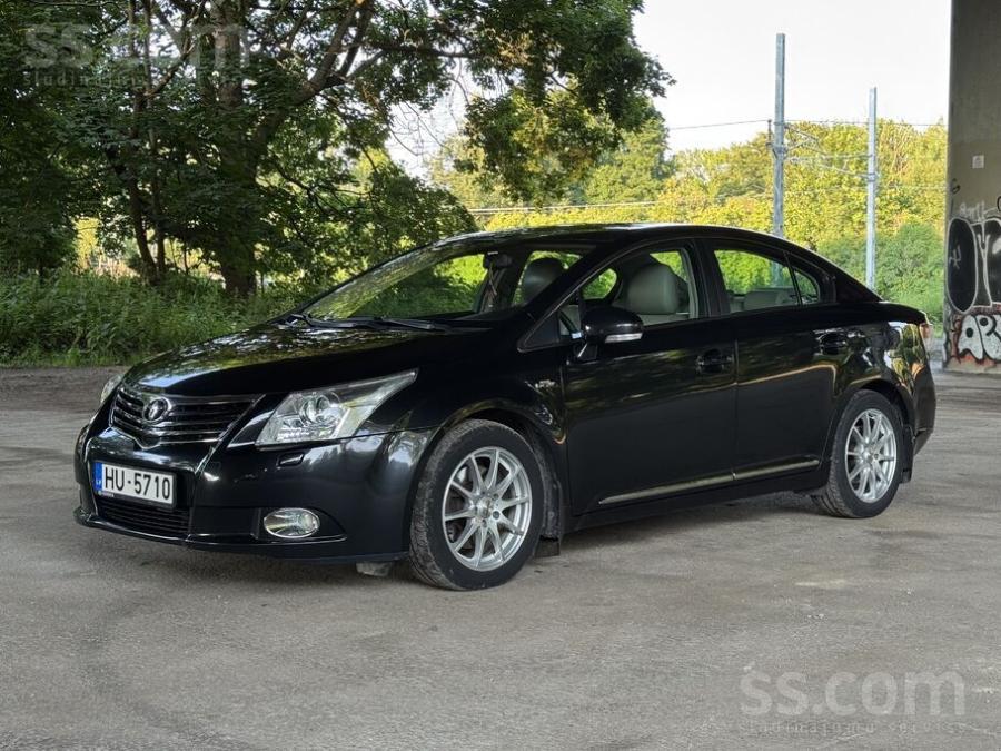 Melns Toyota Avensis 2011 Rīga, ar dzinēja tilpumu 2.20 L un nobraukumu 153 tūkst. km par 6490 €, foto 3 vietnē AUTOMOTO.COM.LV