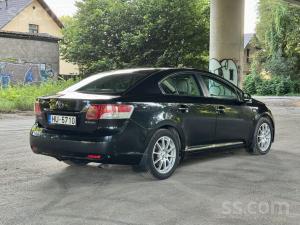 Melns Toyota Avensis 2011 Rīga, ar dzinēja tilpumu 2.20 L un nobraukumu 153 tūkst. km par 6490 €, foto 5 vietnē AUTOMOTO.COM.LV
