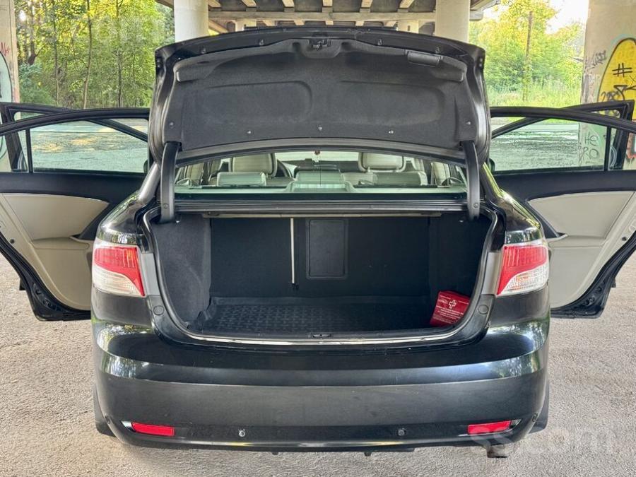 Melns Toyota Avensis 2011 Rīga, ar dzinēja tilpumu 2.20 L un nobraukumu 153 tūkst. km par 6490 €, foto 10 vietnē AUTOMOTO.COM.LV