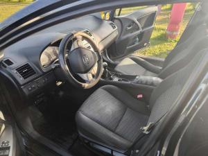 Melns Toyota Avensis 2011 Šauļi, ar dzinēja tilpumu 2.00 L un nobraukumu 290 tūkst. km par 4400 €, foto 6 vietnē AUTOMOTO.COM.LV