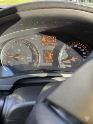 Melns Toyota Avensis 2011 Šauļi, ar dzinēja tilpumu 2.00 L un nobraukumu 290 tūkst. km par 4400 €, foto 7 vietnē AUTOMOTO.COM.LV