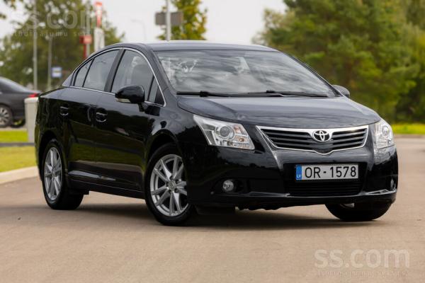Черный Тойота Авенсис 2011 в Рига, объемом двигателя 2.00 л и пробегом 210 тыс. км за 4590 €, фото 1 на AUTOMOTO.COM.LV