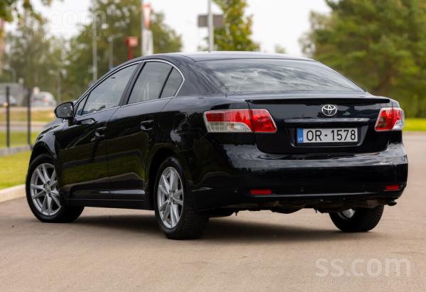 Черный Тойота Авенсис 2011 в Рига, объемом двигателя 2.00 л и пробегом 210 тыс. км за 4590 €, фото 4 на AUTOMOTO.COM.LV