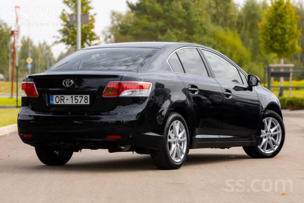 Черный Тойота Авенсис 2011 в Рига, объемом двигателя 2.00 л и пробегом 210 тыс. км за 4590 €, фото 6 на AUTOMOTO.COM.LV