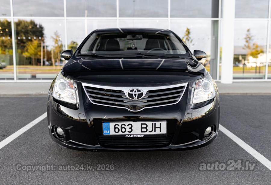 Черный Тойота Авенсис 2011 в Таллин, объемом двигателя 2.20 л и пробегом 205 тыс. км за 5999 €, фото 3 на AUTOMOTO.COM.LV
