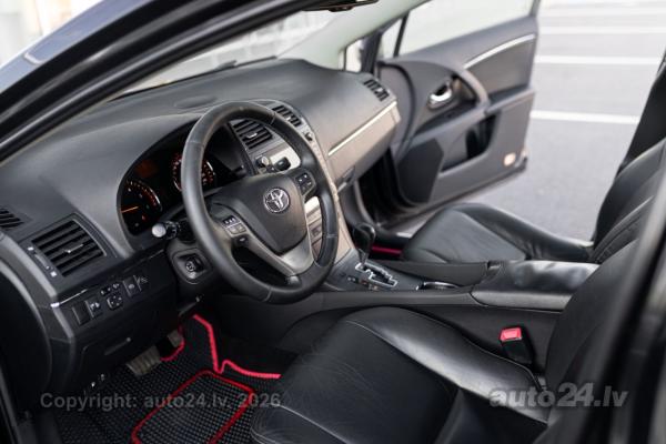 Melns Toyota Avensis 2011 Tallina, ar dzinēja tilpumu 2.20 L un nobraukumu 205 tūkst. km par 5999 €, foto 10 vietnē AUTOMOTO.COM.LV