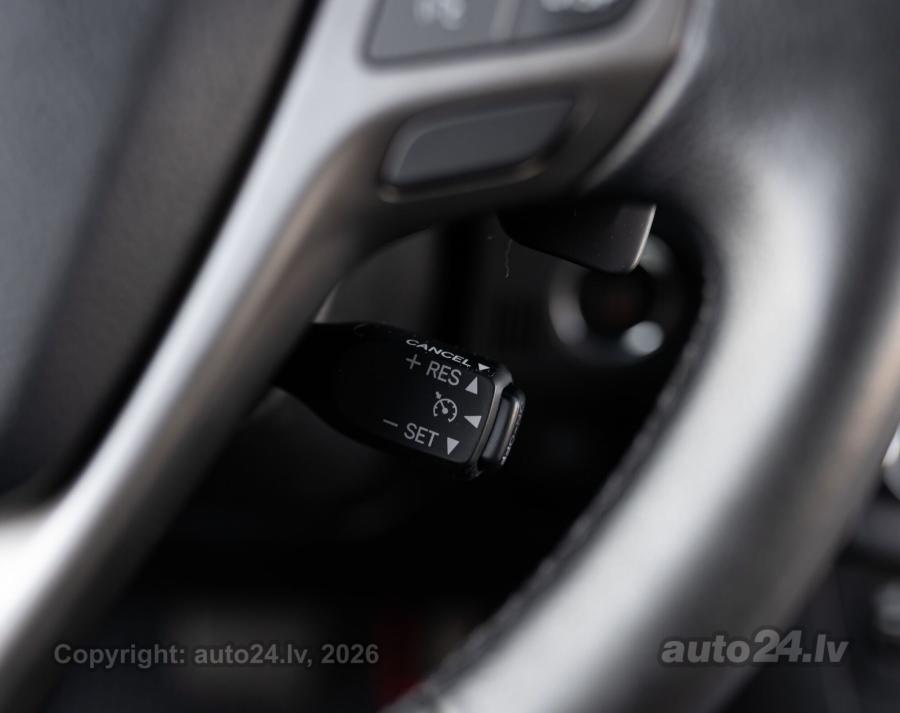 Черный Тойота Авенсис 2011 в Таллин, объемом двигателя 2.20 л и пробегом 205 тыс. км за 5999 €, фото 24 на AUTOMOTO.COM.LV