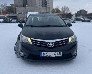 Melns Toyota Avensis 2012 Kauņa, ar dzinēja tilpumu 2.00 L un nobraukumu 250 tūkst. km par 5000 €, foto  vietnē AUTOMOTO.COM.LV