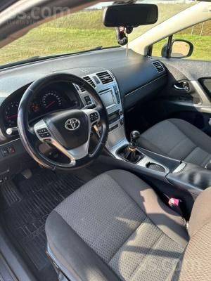 Melns Toyota Avensis 2012 Preiļi, ar dzinēja tilpumu 1.80 L un nobraukumu 252 tūkst. km par 5700 €, foto 6 vietnē AUTOMOTO.COM.LV