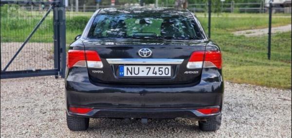Black Toyota Avensis 2012 in Jelgava, with an engine capacity of 2.00 L and mileage of 232 thousand km for 5490 €, photo 5 on AUTOMOTO.COM.LV