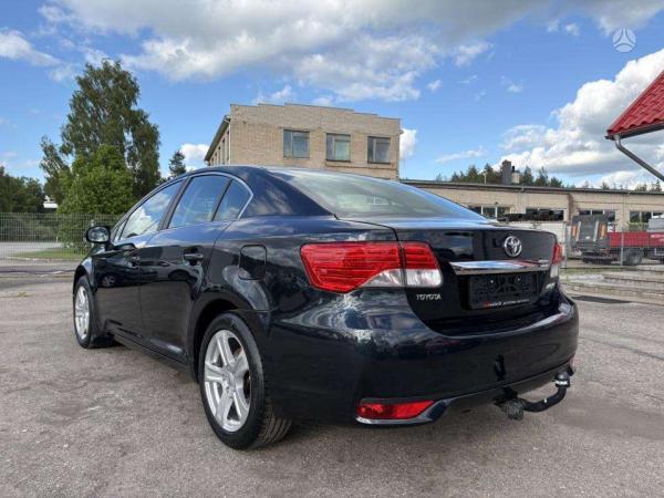 Melns Toyota Avensis 2012 Radviliškis, ar dzinēja tilpumu 1.80 L un nobraukumu 199 tūkst. km par 6750 €, foto 4 vietnē AUTOMOTO.COM.LV