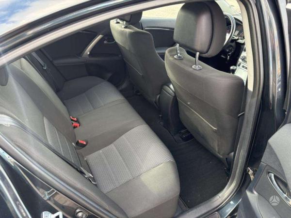 Melns Toyota Avensis 2012 Radviliškis, ar dzinēja tilpumu 1.80 L un nobraukumu 199 tūkst. km par 6550 €, foto 10 vietnē AUTOMOTO.COM.LV