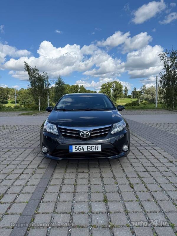 Melns Toyota Avensis 2012 Tartu, ar dzinēja tilpumu 2.00 L un nobraukumu 236 tūkst. km par 7000 €, foto 1 vietnē AUTOMOTO.COM.LV