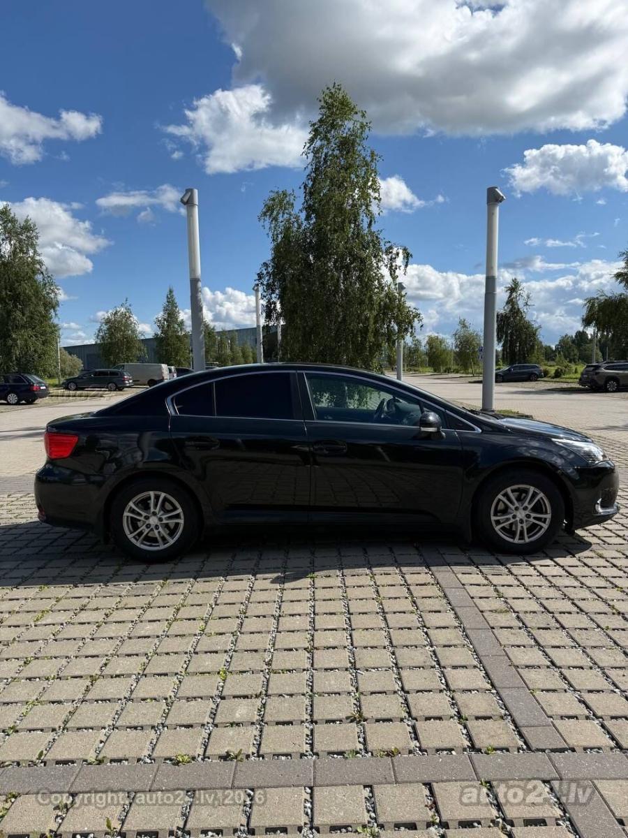 Melns Toyota Avensis 2012 Tartu, ar dzinēja tilpumu 2.00 L un nobraukumu 236 tūkst. km par 7000 €, foto 4 vietnē AUTOMOTO.COM.LV