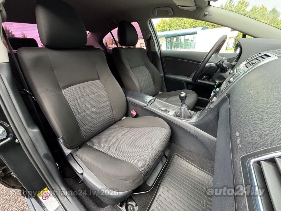Melns Toyota Avensis 2012 Paide, ar dzinēja tilpumu 1.80 L un nobraukumu 217 tūkst. km par 6390 €, foto 11 vietnē AUTOMOTO.COM.LV