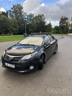Черный Тойота Авенсис 2012 в Рига, объемом двигателя 2.00 л и пробегом 264 тыс. км за 4200 €, фото  на AUTOMOTO.COM.LV