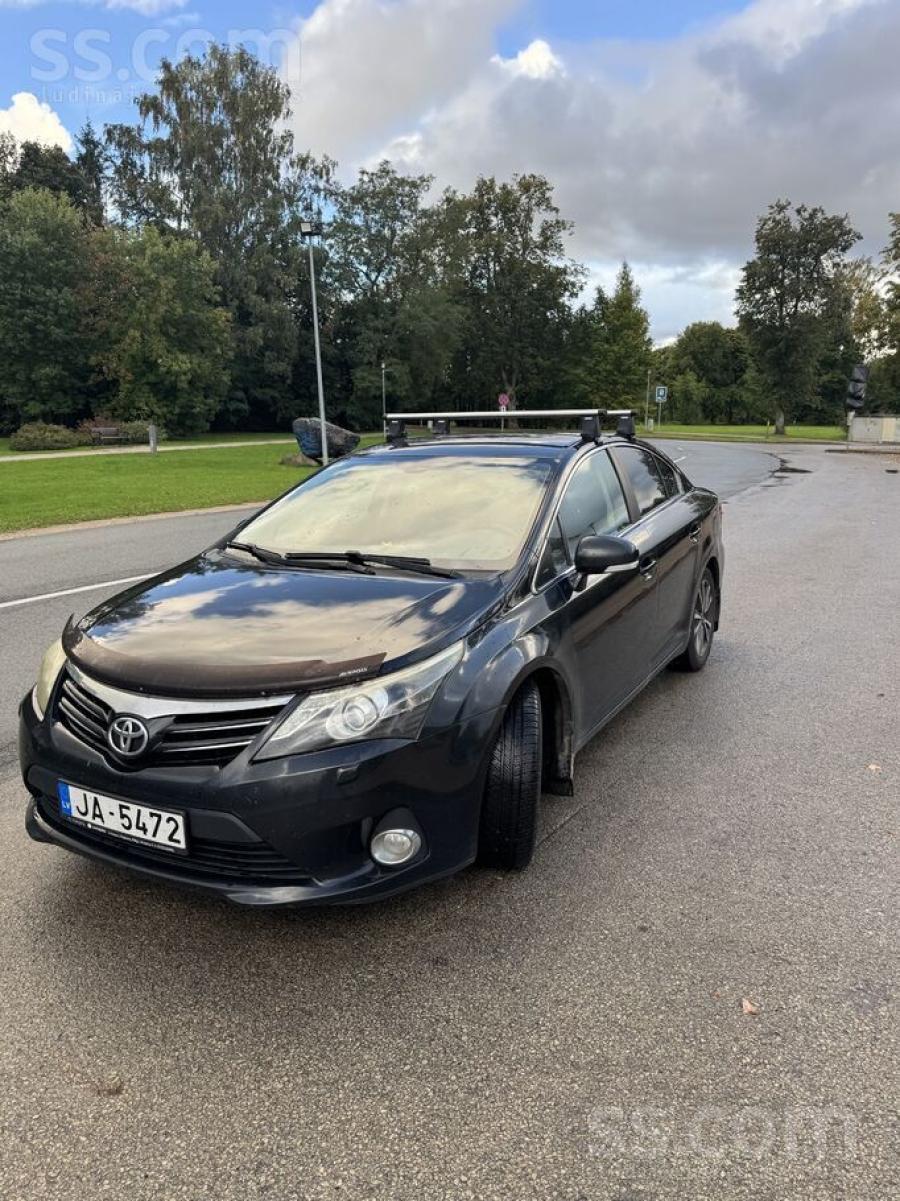 Melns Toyota Avensis 2012 Rīga, ar dzinēja tilpumu 2.00 L un nobraukumu 264 tūkst. km par 4200 €, foto 1 vietnē AUTOMOTO.COM.LV