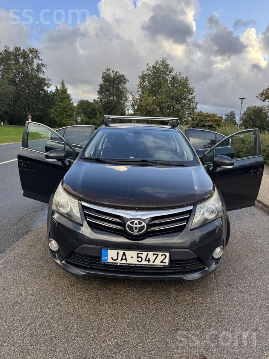 Melns Toyota Avensis 2012 Rīga, ar dzinēja tilpumu 2.00 L un nobraukumu 264 tūkst. km par 4200 €, foto 5 vietnē AUTOMOTO.COM.LV