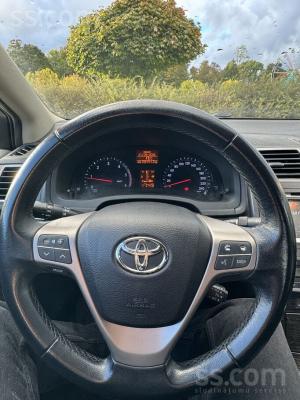 Melns Toyota Avensis 2012 Rīga, ar dzinēja tilpumu 2.00 L un nobraukumu 264 tūkst. km par 4200 €, foto 9 vietnē AUTOMOTO.COM.LV