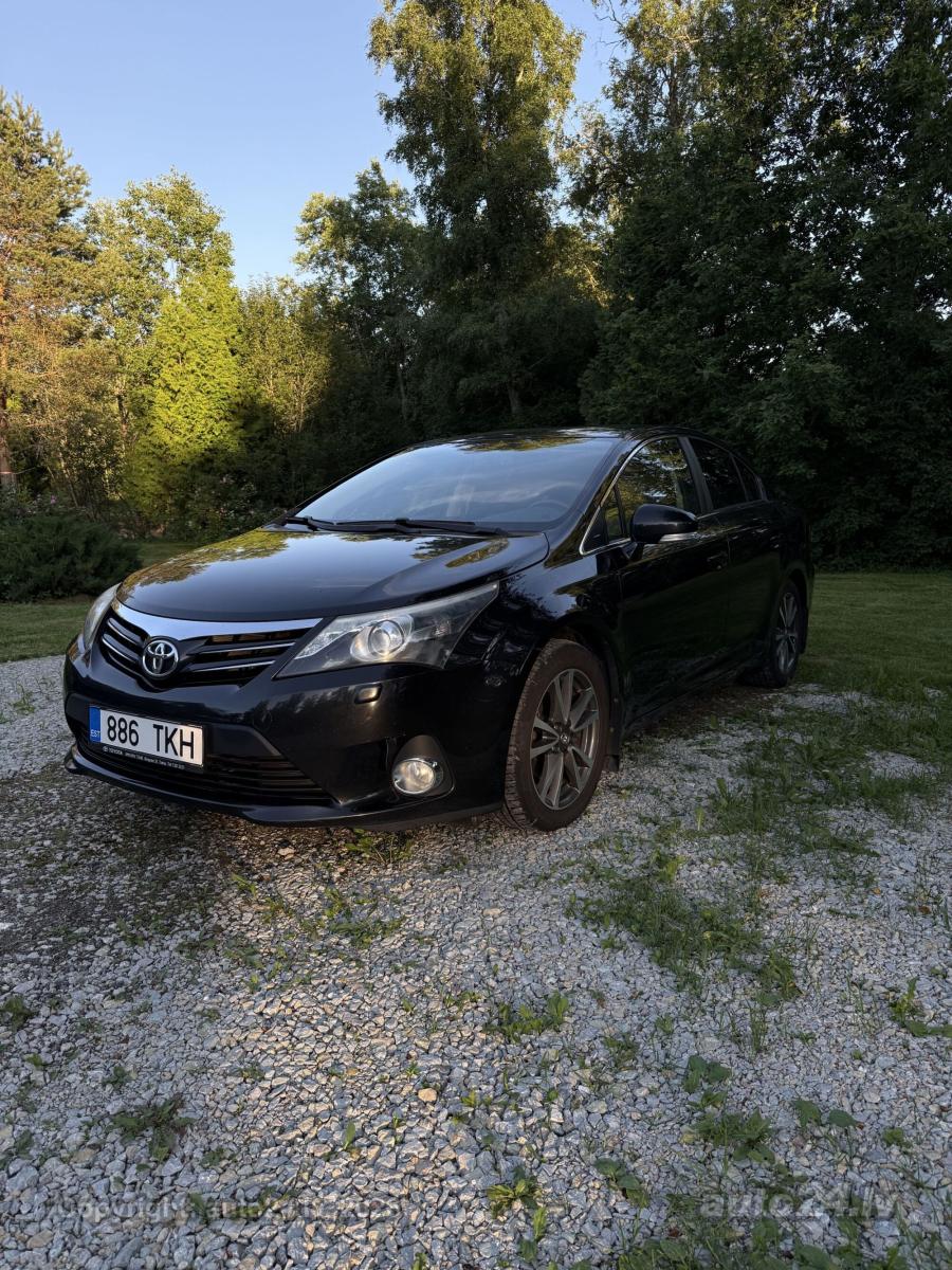 Melns Toyota Avensis 2013 Tallina, ar dzinēja tilpumu 1.80 L un nobraukumu 242 tūkst. km par 5500 €, foto 9 vietnē AUTOMOTO.COM.LV