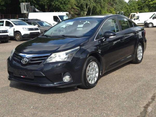 Melns Toyota Avensis 2013 Viļņa, ar dzinēja tilpumu 1.80 L un nobraukumu 249 tūkst. km par 6000 €, foto 1 vietnē AUTOMOTO.COM.LV