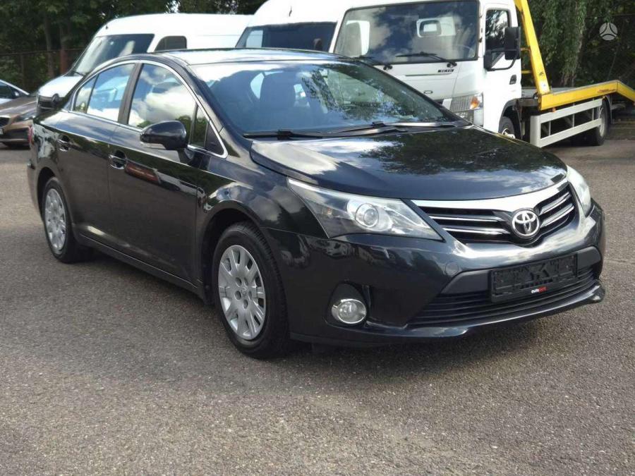 Melns Toyota Avensis 2013 Viļņa, ar dzinēja tilpumu 1.80 L un nobraukumu 249 tūkst. km par 6000 €, foto 3 vietnē AUTOMOTO.COM.LV