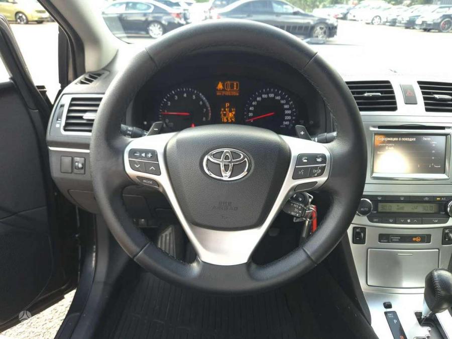 Melns Toyota Avensis 2013 Viļņa, ar dzinēja tilpumu 1.80 L un nobraukumu 249 tūkst. km par 6000 €, foto 9 vietnē AUTOMOTO.COM.LV