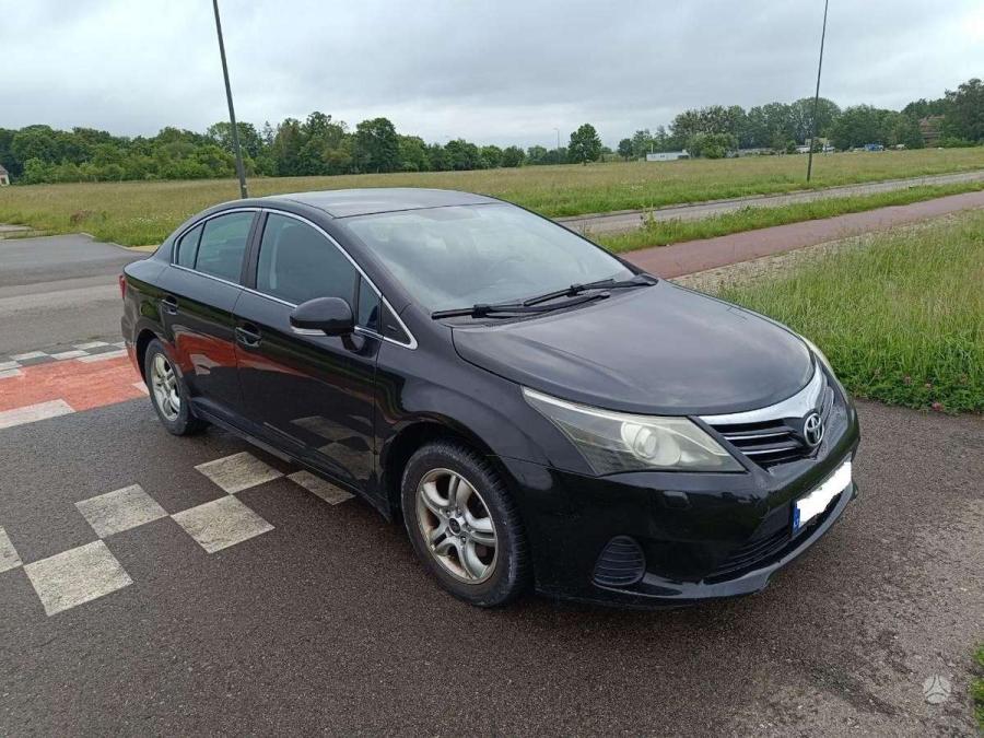 Melns Toyota Avensis 2013 Kauņa, ar dzinēja tilpumu 1.60 L un nobraukumu 296 tūkst. km par 4500 €, foto 4 vietnē AUTOMOTO.COM.LV