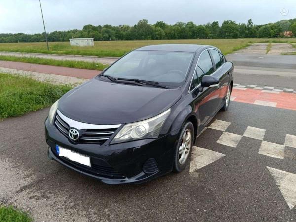 Toyota Avensis 2013 KauÅa vietnÄ Melns Toyota Avensis 2013 KauÅa, ar dzinÄja tilpumu 1.60 L un nobraukumu 296 tÅ«kst. km par 4500 ā¬, foto 5 vietnÄ AUTOMOTO.COM.LV