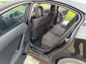 Melns Toyota Avensis 2013 Kauņa, ar dzinēja tilpumu 1.60 L un nobraukumu 296 tūkst. km par 4500 €, foto 7 vietnē AUTOMOTO.COM.LV