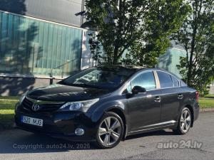 Черный Тойота Авенсис 2013 в Таллин, объемом двигателя 2.20 л и пробегом 154 тыс. км за 6250 €, фото 6 на AUTOMOTO.COM.LV