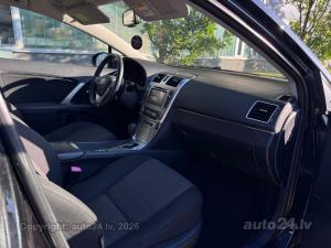 Черный Тойота Авенсис 2013 в Таллин, объемом двигателя 2.20 л и пробегом 154 тыс. км за 6250 €, фото 10 на AUTOMOTO.COM.LV