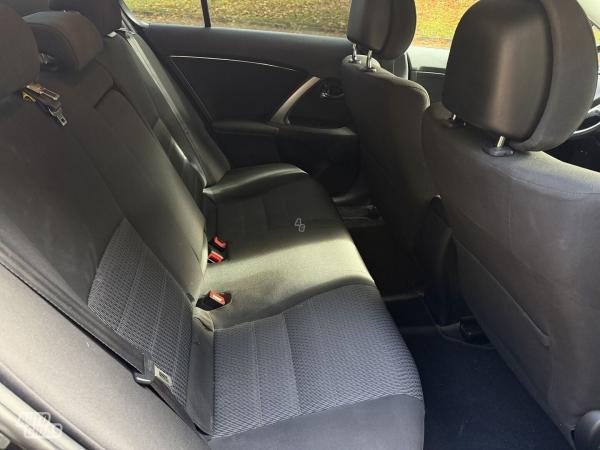 Melns Toyota Avensis 2013 Viļņa, ar dzinēja tilpumu 1.90 L un nobraukumu 362 tūkst. km par 4500 €, foto 11 vietnē AUTOMOTO.COM.LV