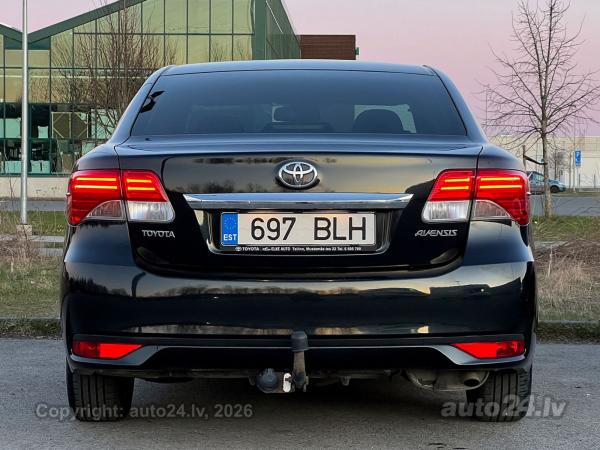 Black Toyota Avensis 2014 in Tallinn, with an engine capacity of 1.80 L and mileage of 196 thousand km for 7495 €, photo 8 on AUTOMOTO.COM.LV